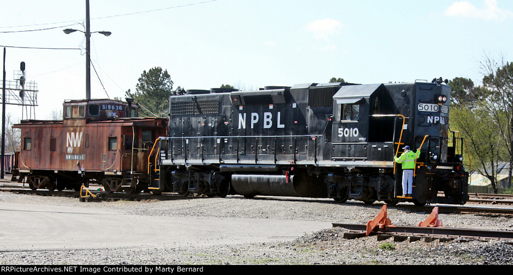 NPBL 5010 and are you sure it was an NW caboose?